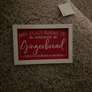 Holiday | New Mrs Claus Baking Company Gingerbread Cookies Red And ...